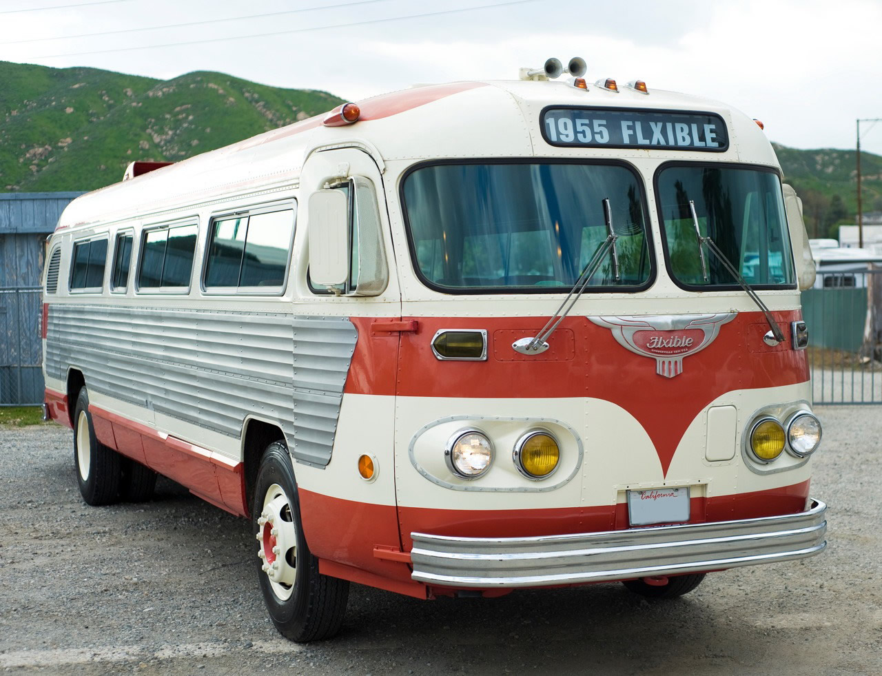 Inventory :: 1955 FLXIBLE HIGHWAY COACH